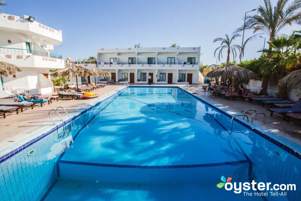 Ocean Club Hotel Review: What To REALLY Expect If You Stay | Oyster.com
