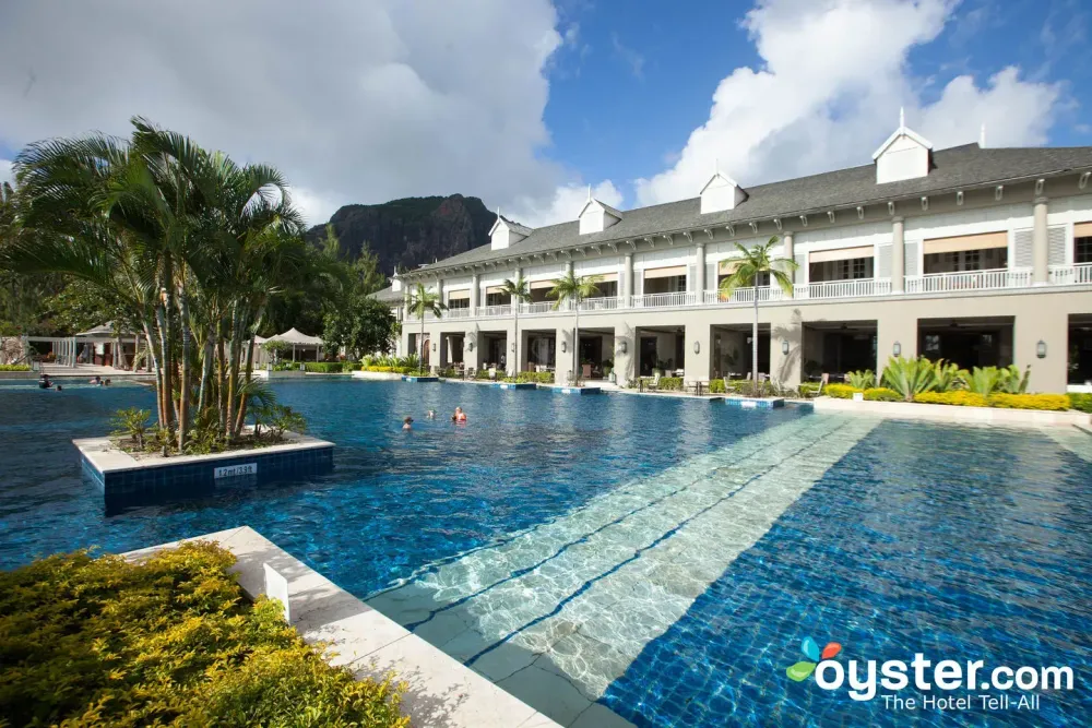 The St. Regis Mauritius Resort Review: What To REALLY Expect If You Stay