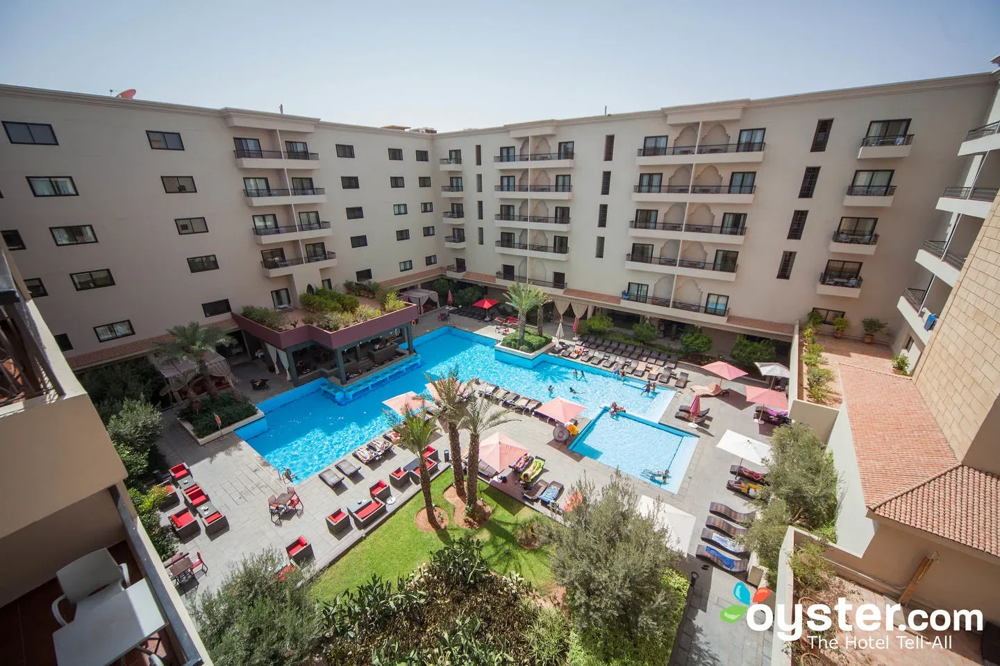 Opera Plaza Hotel Review: What To REALLY Expect If You Stay | Oyster.com