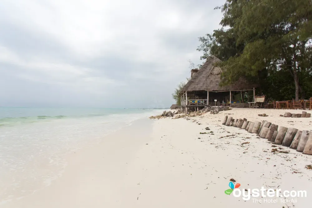 Ndame Beach Lodge Review: What To REALLY Expect If You Stay