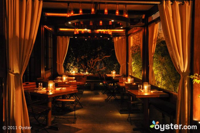 10 Sexy Hotel Bars Perfect for a First Date