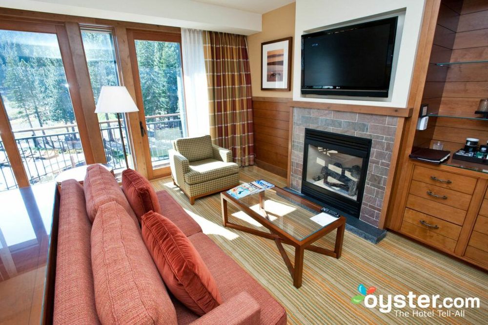 12 Cozy Hotels With Fireplaces in Every Room | Oyster.com