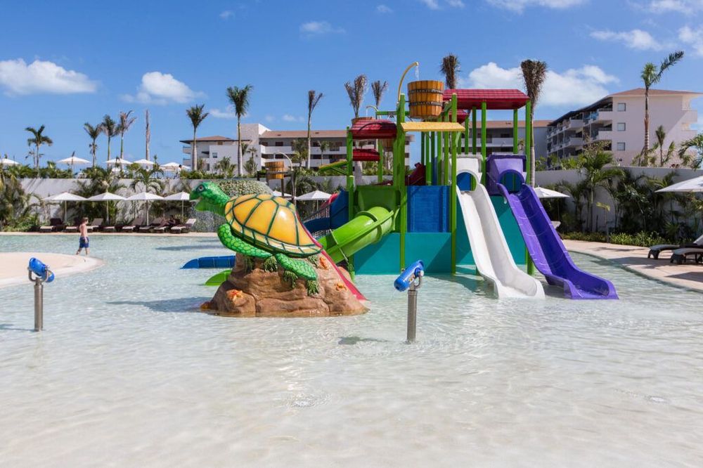 14 Amazing All-Inclusive Resorts With Water Parks | Oyster.com