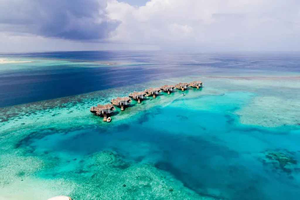 Maldives: Everything You Need to Know: Weather, Hotels, Prices | Oyster ...