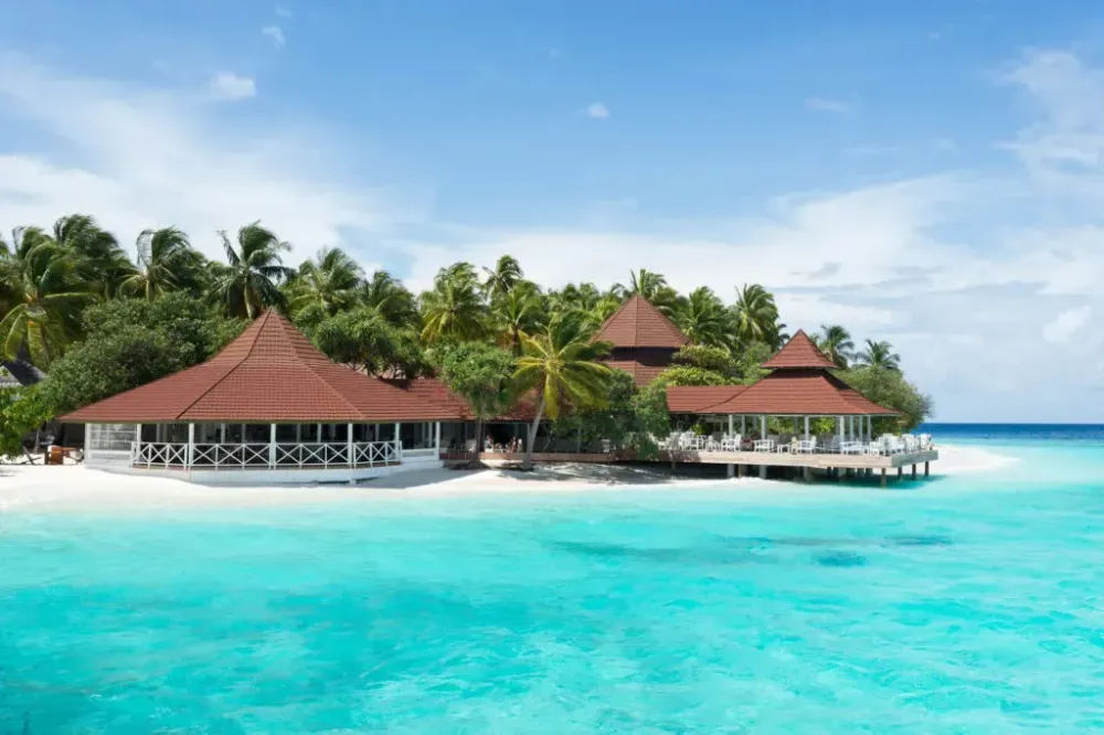 Top 12 Overwater Bungalows in the Maldives for an Unforgettable Escape ...