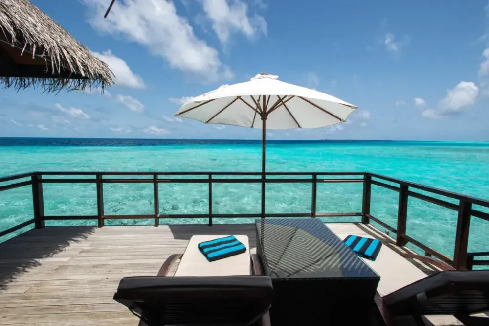 Top 12 Overwater Bungalows in the Maldives for an Unforgettable Escape ...