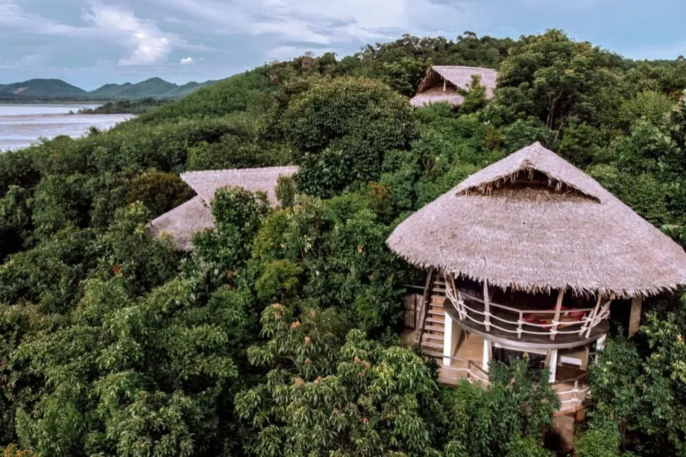 The 10 Coolest Treehouses You Can Actually Sleep In | Oyster.com