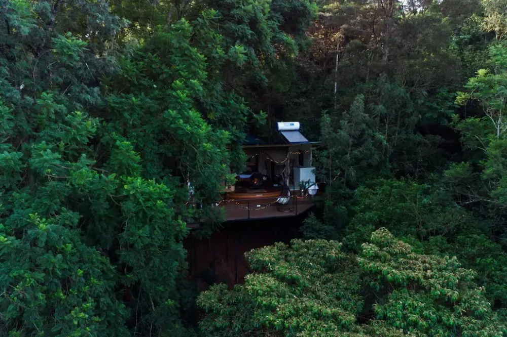 The 10 Coolest Treehouses You Can Actually Sleep In