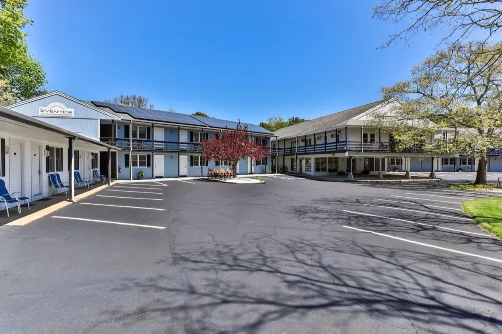 The Most Fun Oyster Festivals in the U.S. - Plus Where to Stay