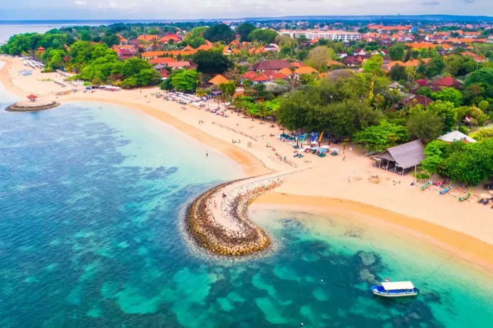 Best Hotels for Digital Nomads: WiFi That Actually Works | Oyster.com