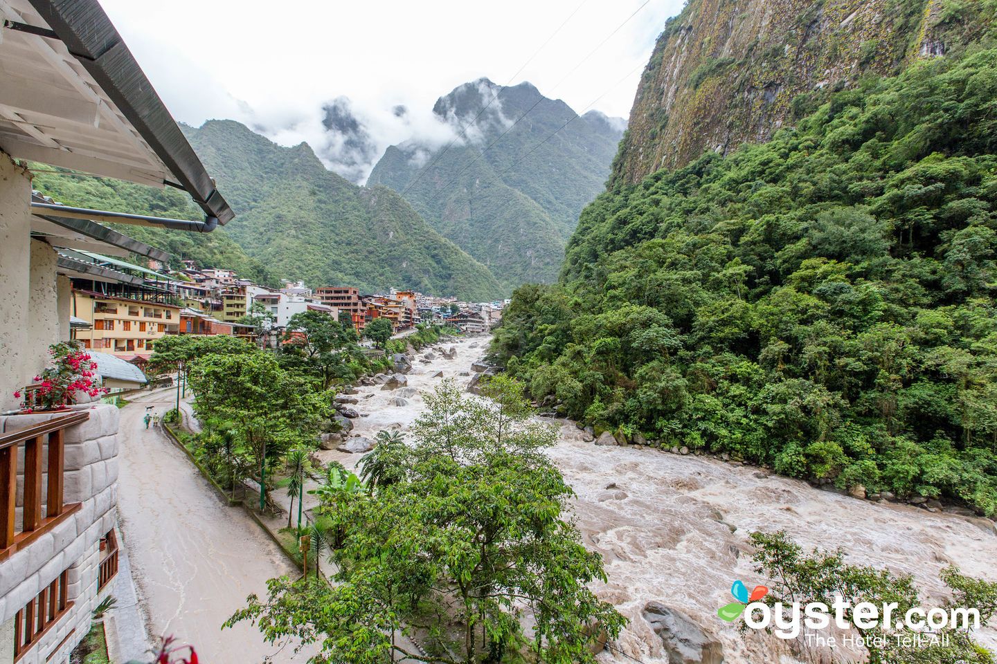 6 High-Altitude Hotels Over a Mile in the Sky