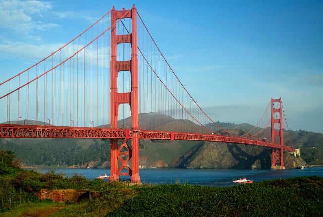 6 Record-Breaking Bridges You Can Visit Around the World