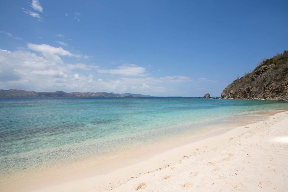 7 Popular Destinations That Have a Seedier Side