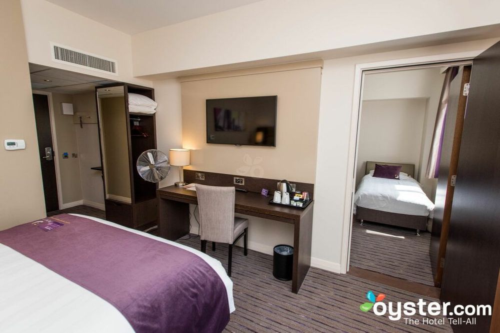 7 Questions You Must Ask to Make Sure You Get the Best Hotel Room Available