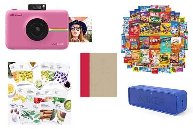 What to Pack for a Girls Trip | Oyster.com