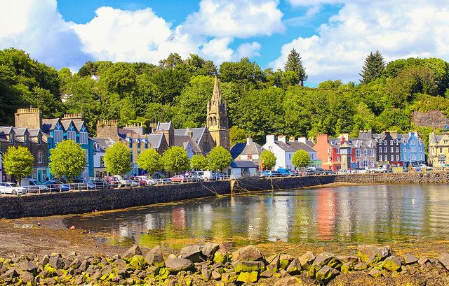 A Guide to the Scottish Islands: Hebrides, Orkney, Isle of Skye, and ...