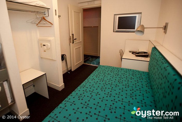 All the Rage: A Look Inside NYC's Japanese-Inspired "Pod" Hotels ...