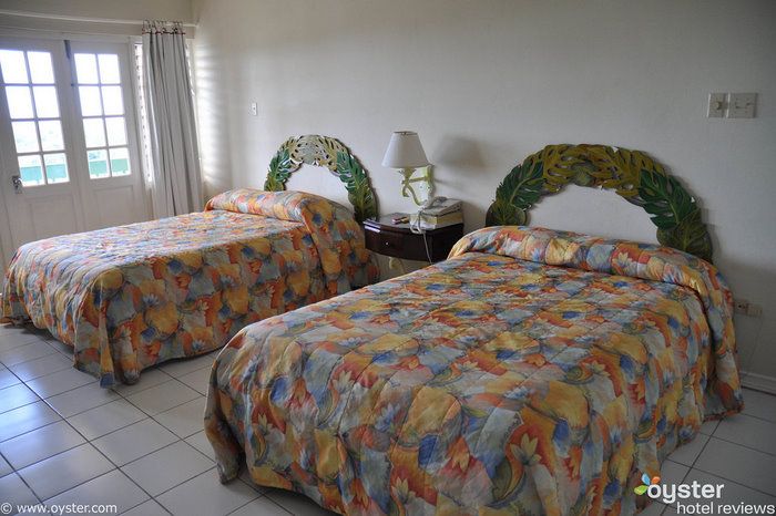 Fact vs. Fluff: Jamaica’s Runaway Bay Heart Hotel is a little too proud ...