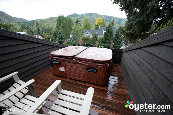 How Steamy! 11 Hotel Rooms with Private Whirlpools