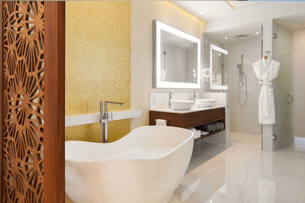 The 12 Best Hotels With in-Room Jacuzzis in the World