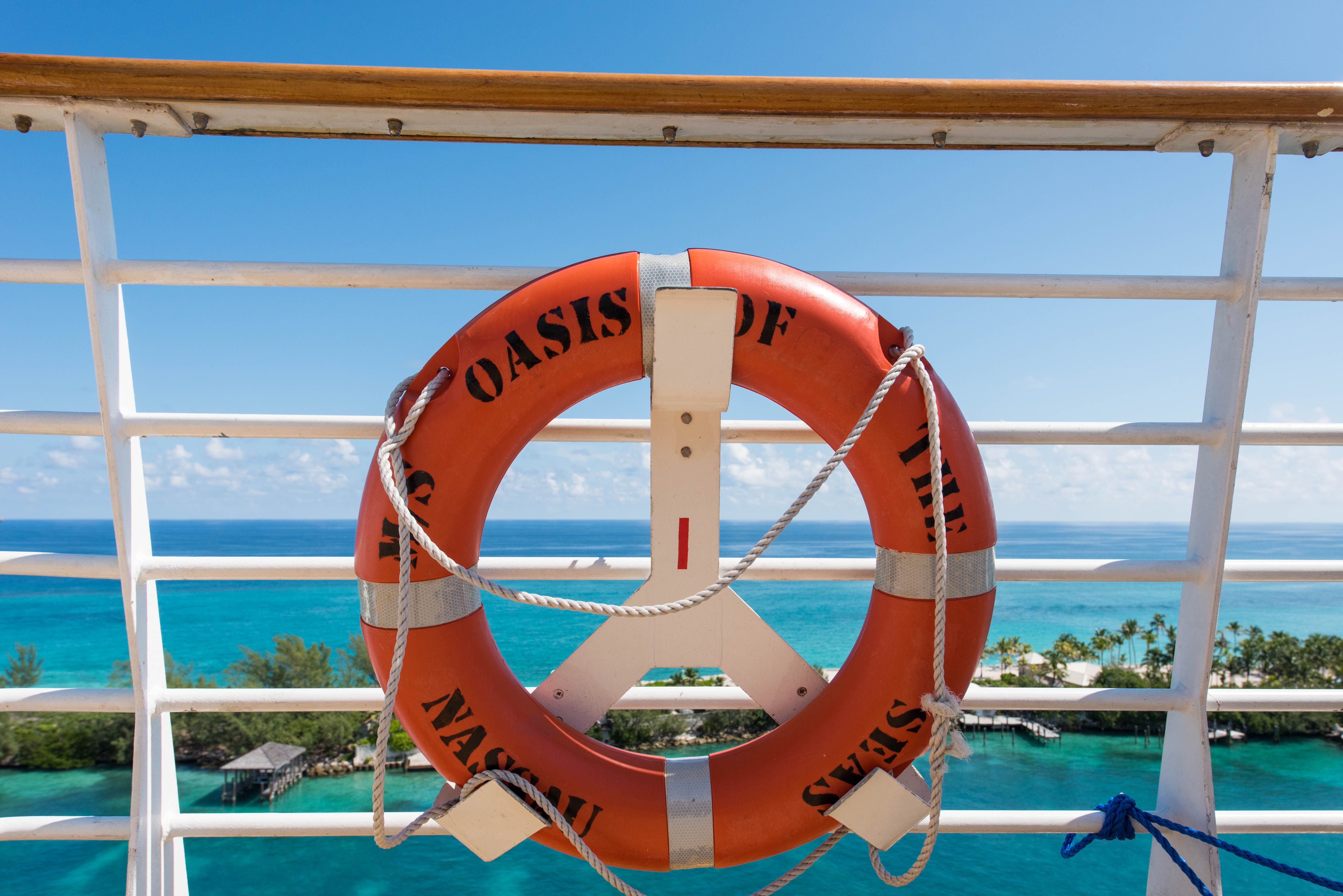 Cruise Gifts: 13 Best Holiday Gifts for Cruise Lovers | Oyster.com