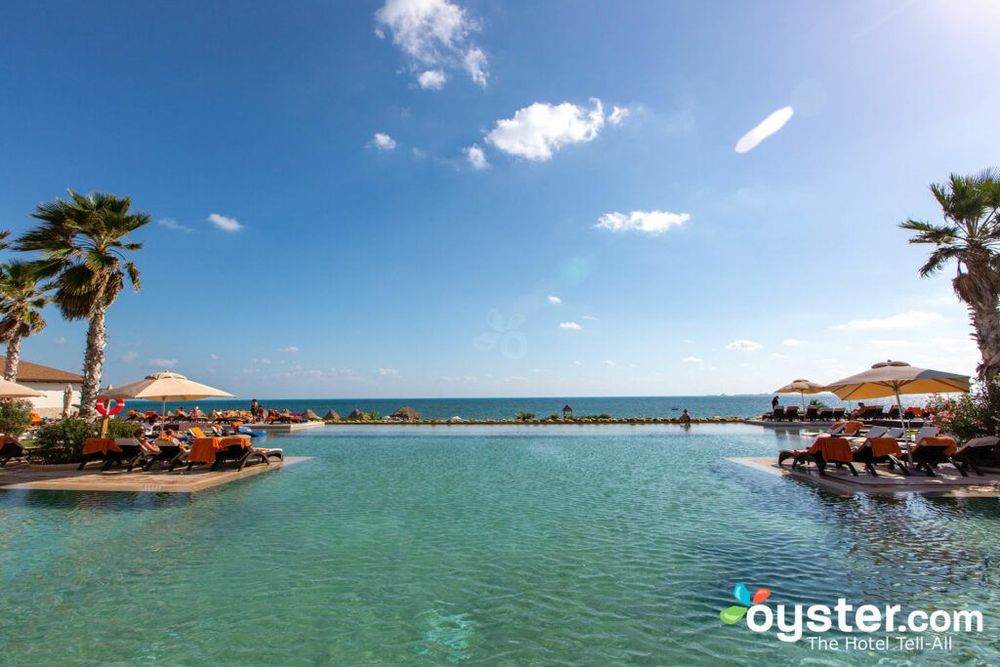 Gorgeous Infinity Pools in the Caribbean | Oyster.com