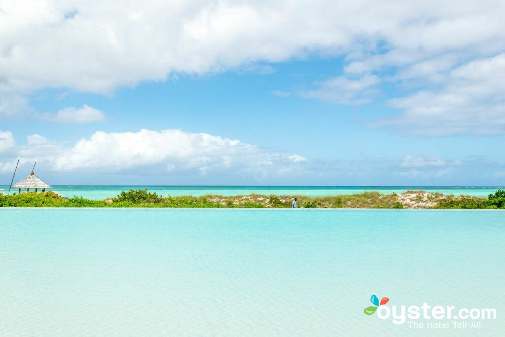 Gorgeous Infinity Pools in the Caribbean