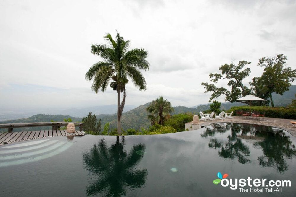 Gorgeous Infinity Pools in the Caribbean | Oyster.com