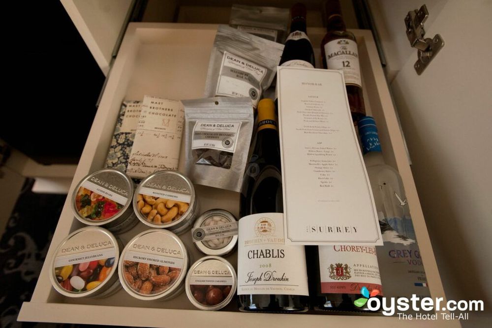 The 7 Most Decadent Hotel Room Service Menus in the World, Revealed ...