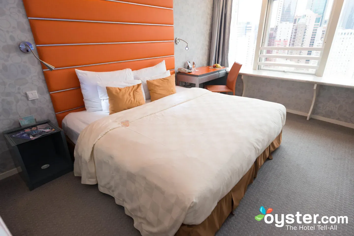 Cosmo Hotel Hong Kong Review: What To REALLY Expect If You Stay