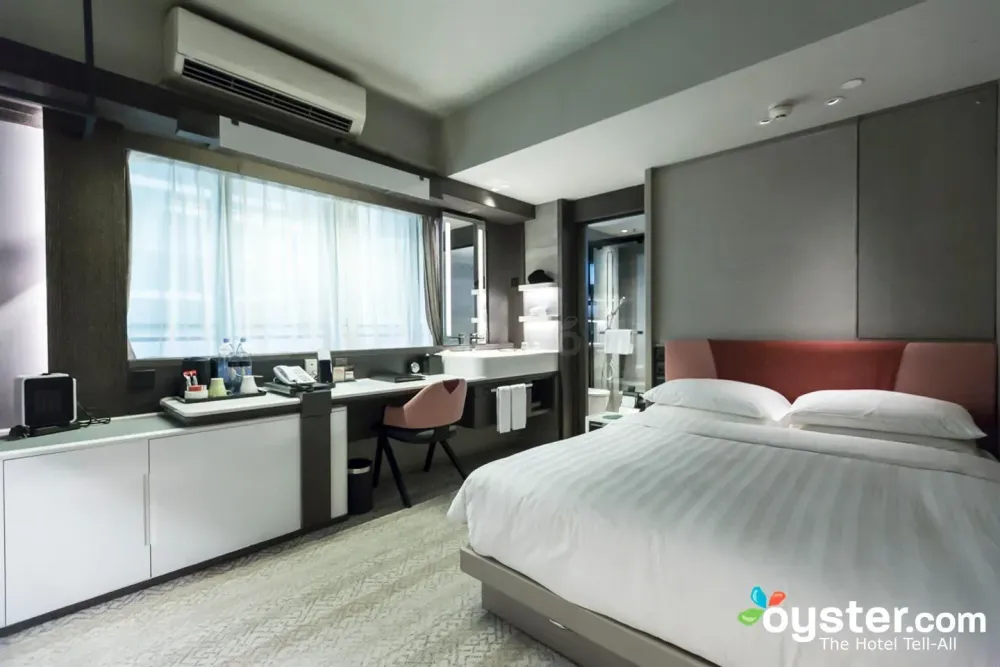 Xi Hotel Review: What To REALLY Expect If You Stay | Oyster.com