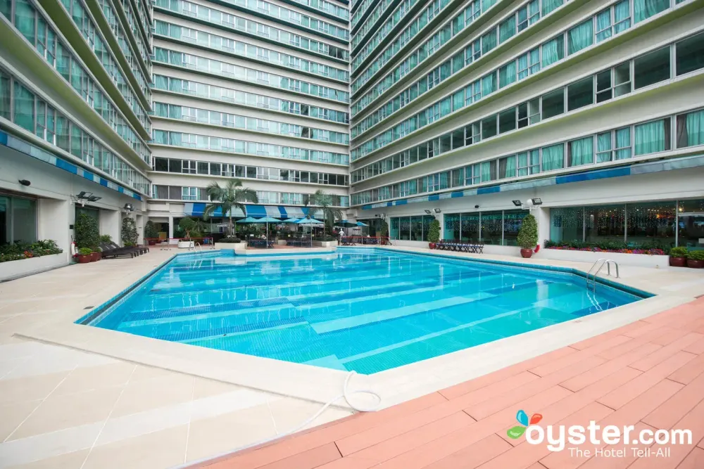 Regal Riverside Hotel Review: What To REALLY Expect If You Stay