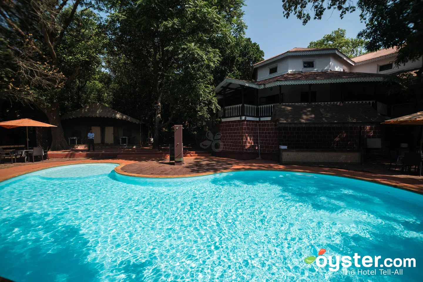 Westend Hotel Review: What To REALLY Expect If You Stay