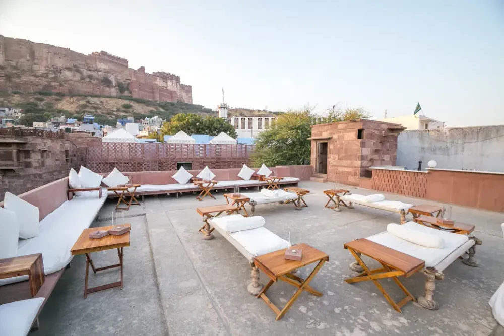 Raas Review: What To REALLY Expect If You Stay