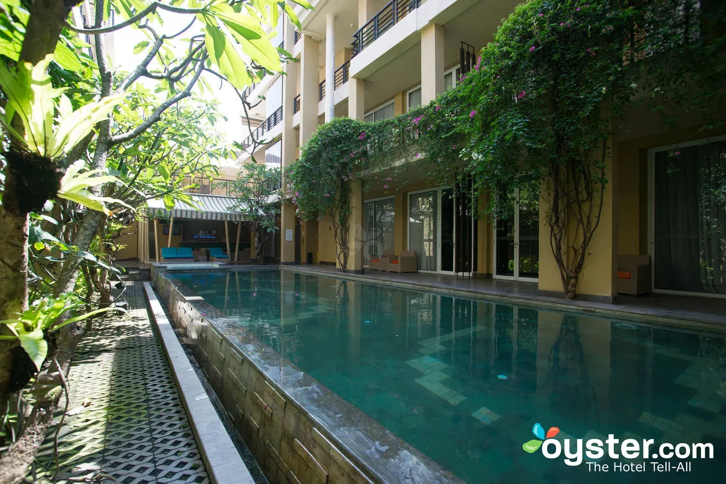 100 Sunset Boutique Hotel Review: What To REALLY Expect If You Stay ...