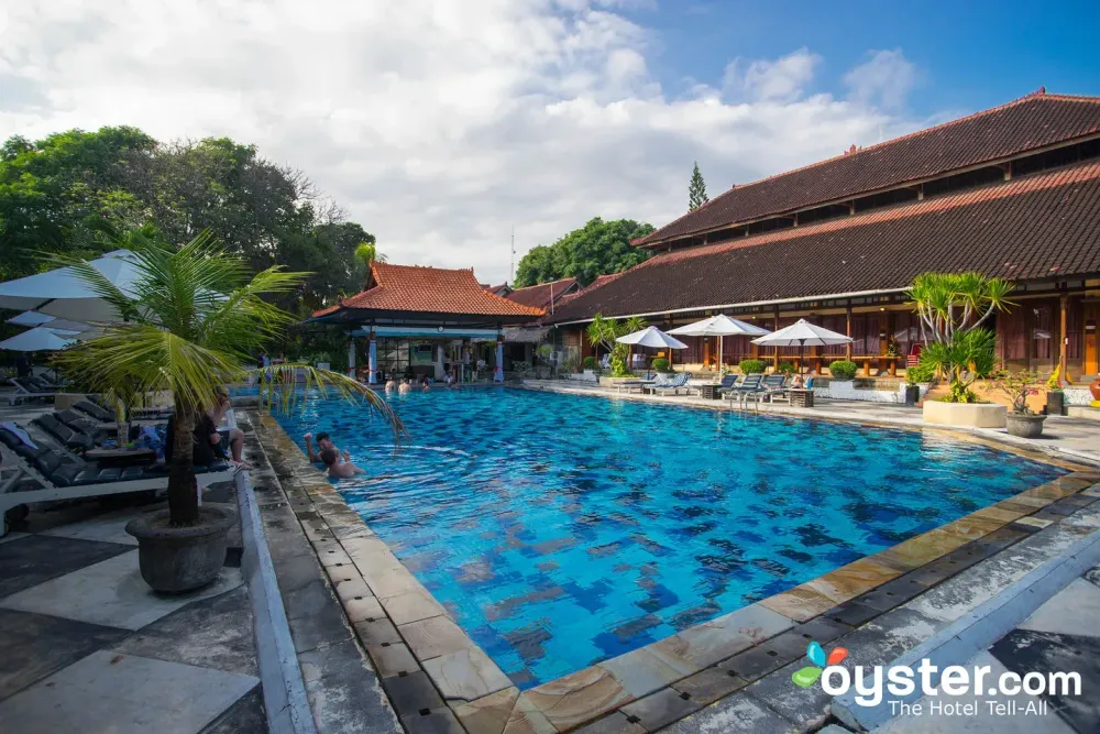 Grand Istana Rama Hotel Bali Review: What To REALLY Expect If You Stay