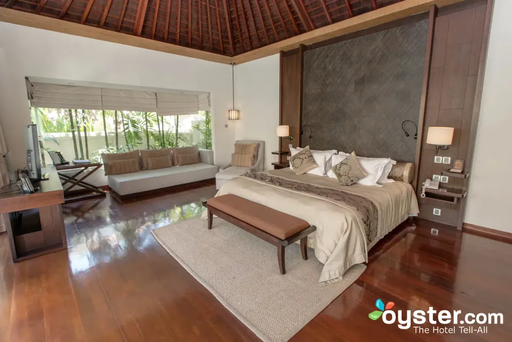 The Royal Santrian, Luxury Beach Villas Review: What To REALLY Expect ...