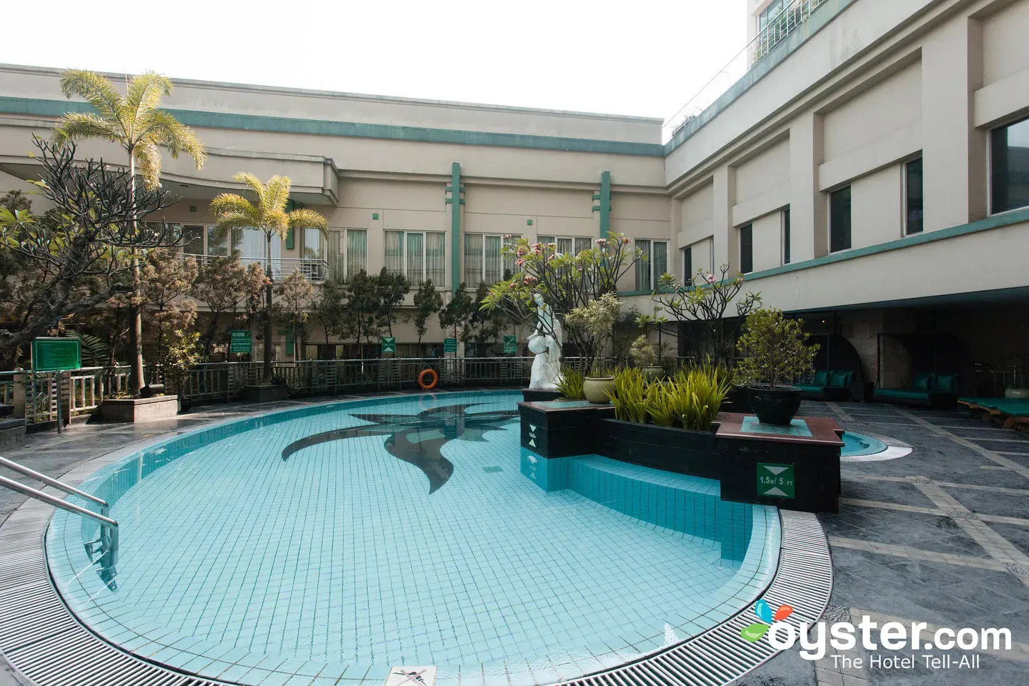Courtyard by Marriott Bandung Dago Review: What To REALLY Expect If You ...
