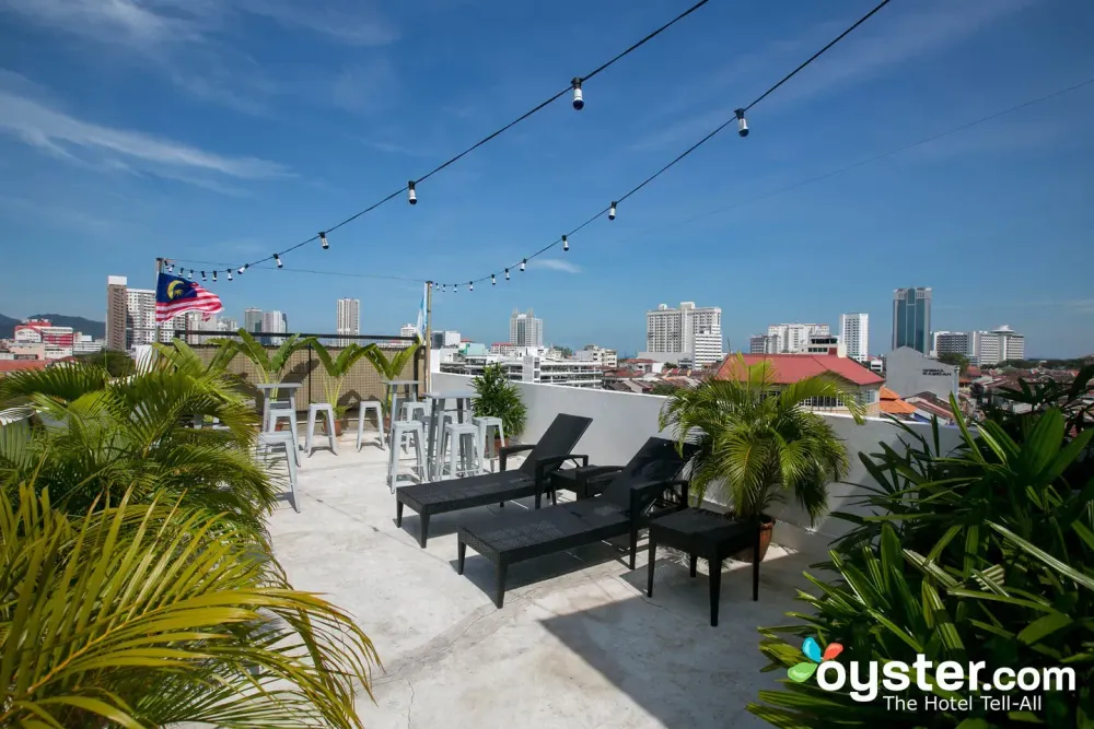 Apollo Inn Review: What To REALLY Expect If You Stay