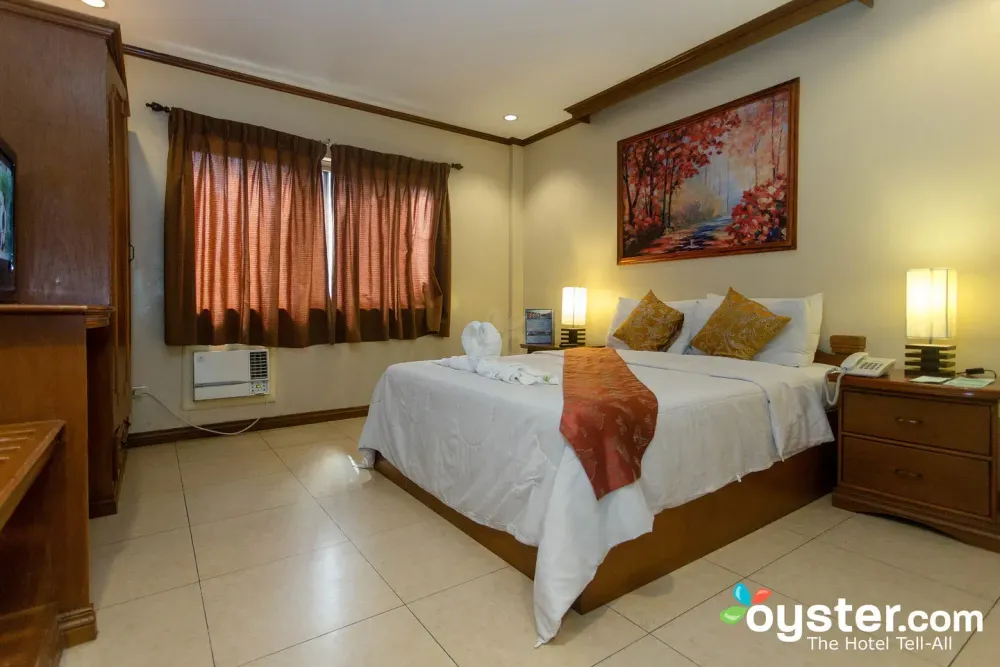 Subic Waterfront Resort and Hotel Review: What To REALLY Expect If You Stay