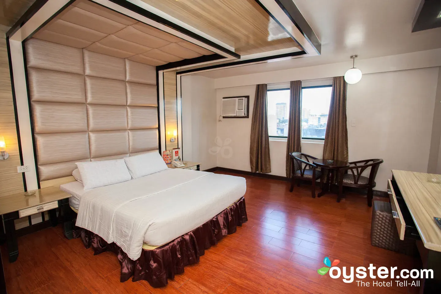 Hotel Sogo Review: What To REALLY Expect If You Stay