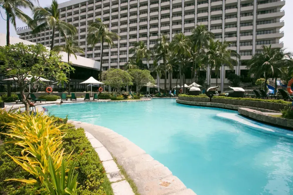 Sofitel Philippine Plaza Manila | Oyster.com Hotel Photos