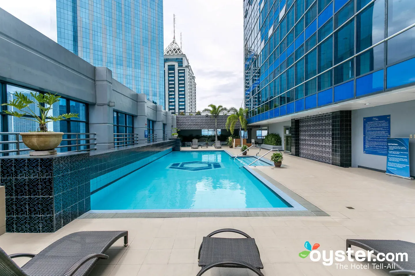 The Malayan Plaza Hotel Review: What To REALLY Expect If You Stay