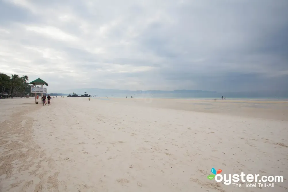 Sur Beach Resort Review: What To REALLY Expect If You Stay