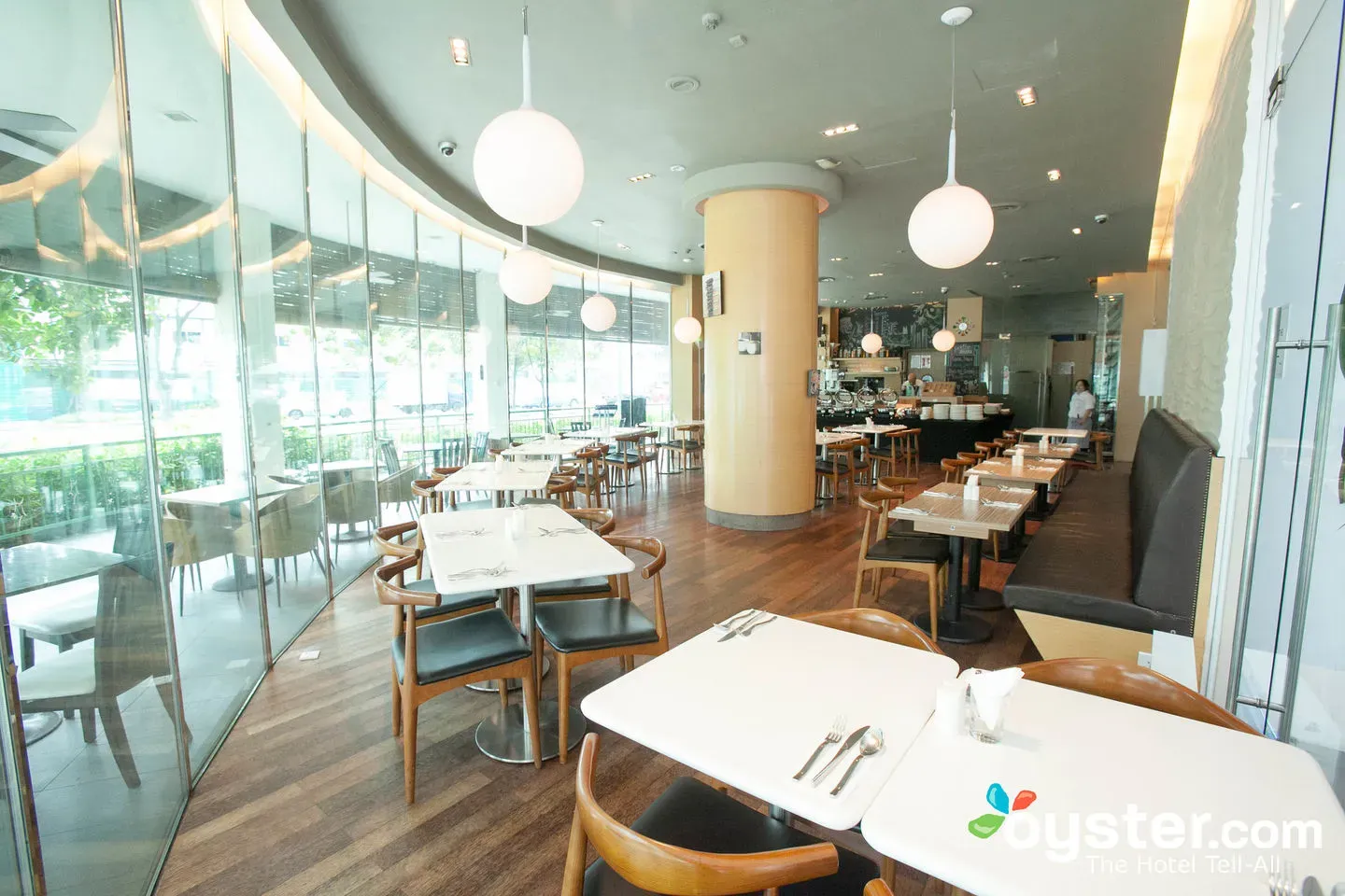 Aqueen Hotel Lavender Review: What To REALLY Expect If You Stay