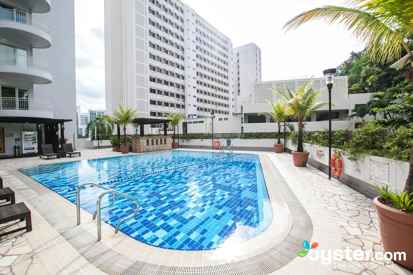 Copthorne King's Hotel Singapore Review: What To REALLY Expect If You Stay