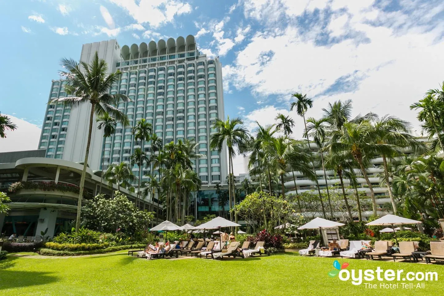 Shangri-La Hotel, Singapore Review: What To REALLY Expect If You Stay