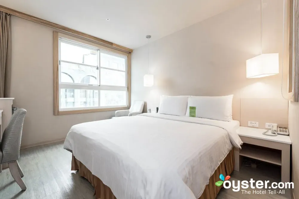 Kindness Hotel-Kaohsiung Guang Rong Pier Review: What To REALLY Expect ...