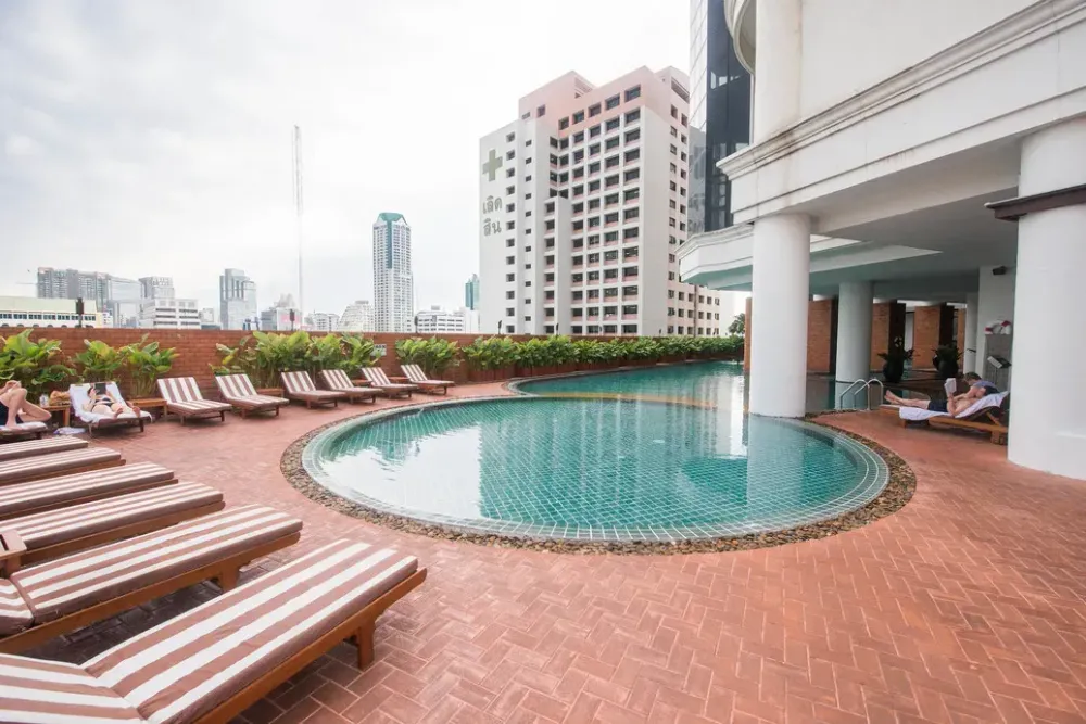 Tower Club at Lebua | Oyster.com Hotel Photos