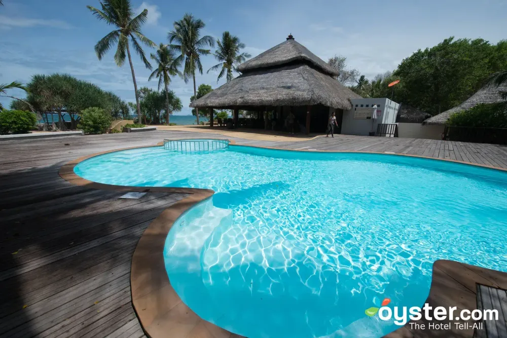 MOONLIGHT Exotic Bay Resort Review: What To REALLY Expect If You Stay